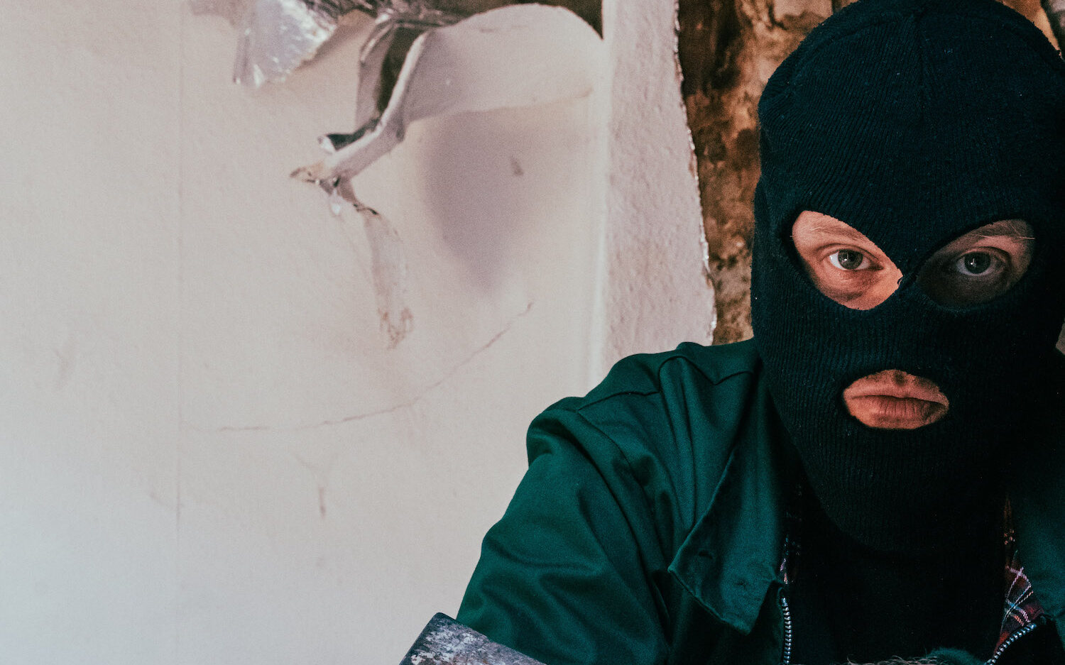 Waving The Guns sind zurück mit ihrer neuer Single "Klebrig" - AUDIOLITH